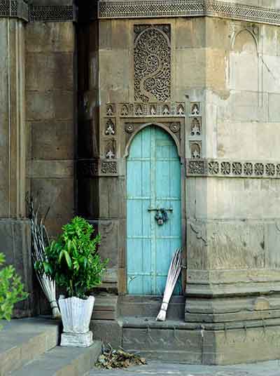 siddi-sayeds-mosque | Siddi Sayed's Mosque | Pligrims in Gujarat